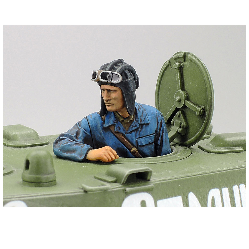 Tamiya 35372 1/35 Scale Kv-1 "Model 1941" Russian WW2 Heavy Tank | Techtonic Hobbies