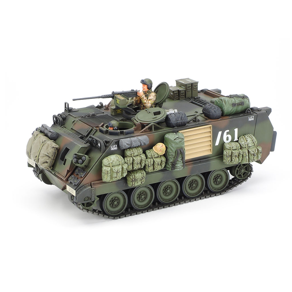 Tamiya 35265 1/35 Scale U.S Army M113A2 Armoured Personnel Carrier "De