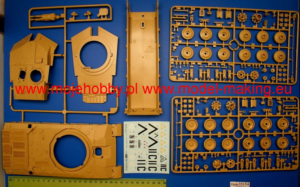 Tamiya 35154 1/35 British Main Battle Tank Challenger 1 Mk.3 Model Kit